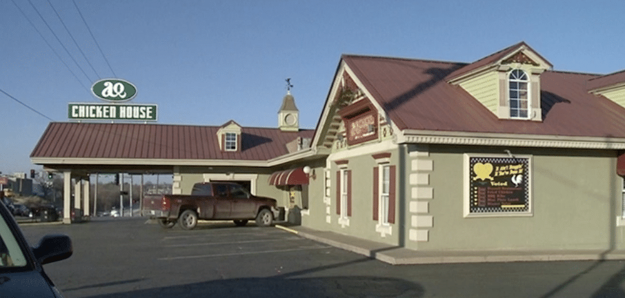 El famoso restaurante AQ chicken house está de regreso - Telemundo Arkansas